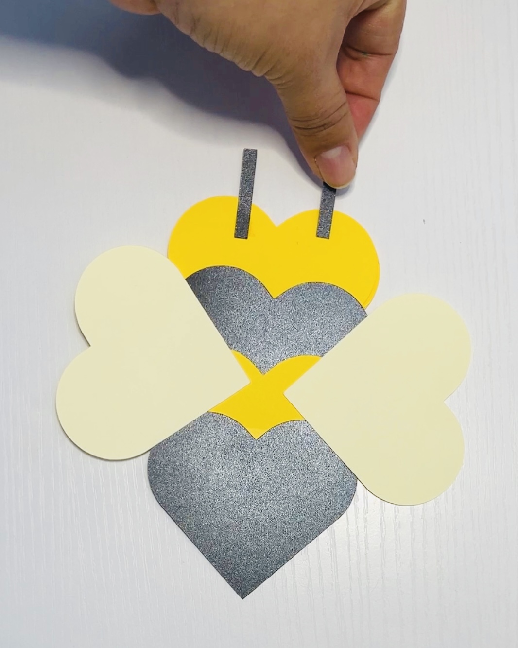 Valentine's Day Bee Mine Card in 5 easy steps