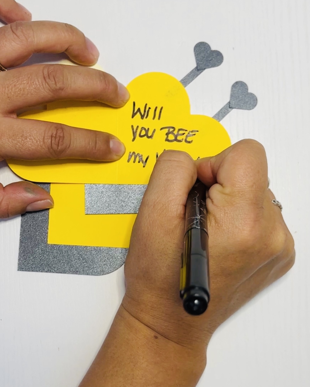 Valentine's Day Bee Mine Card in 5 easy steps